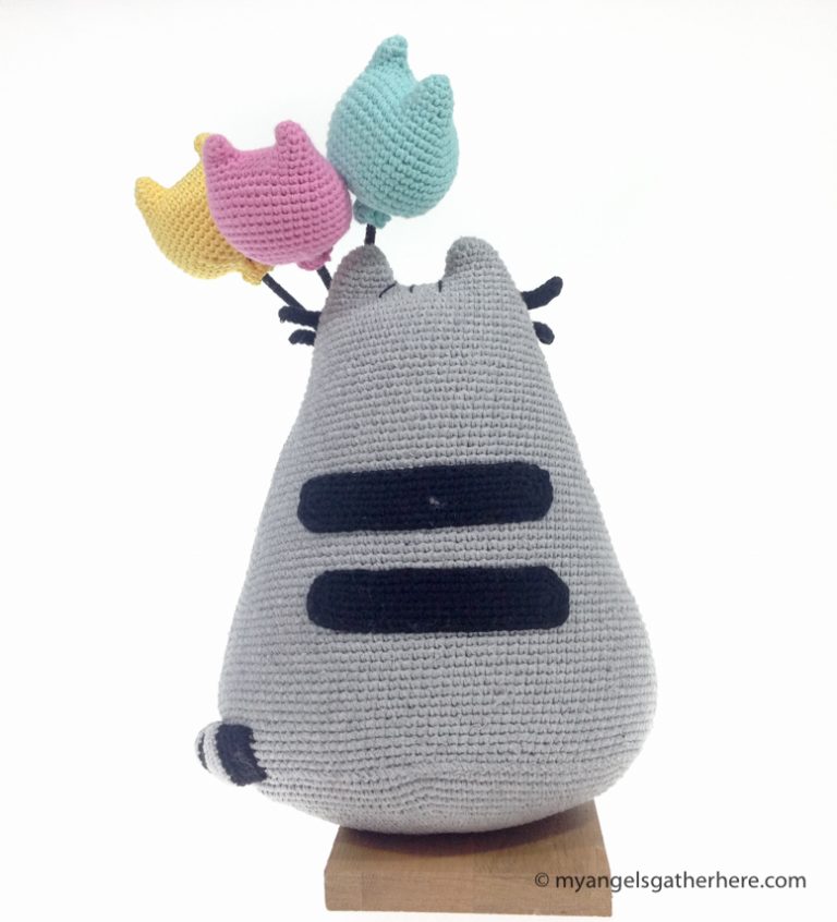 Pusheen Balloon Plush