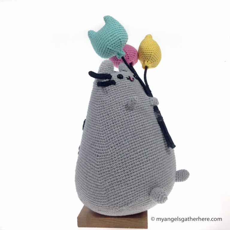 Pusheen Balloon Plush